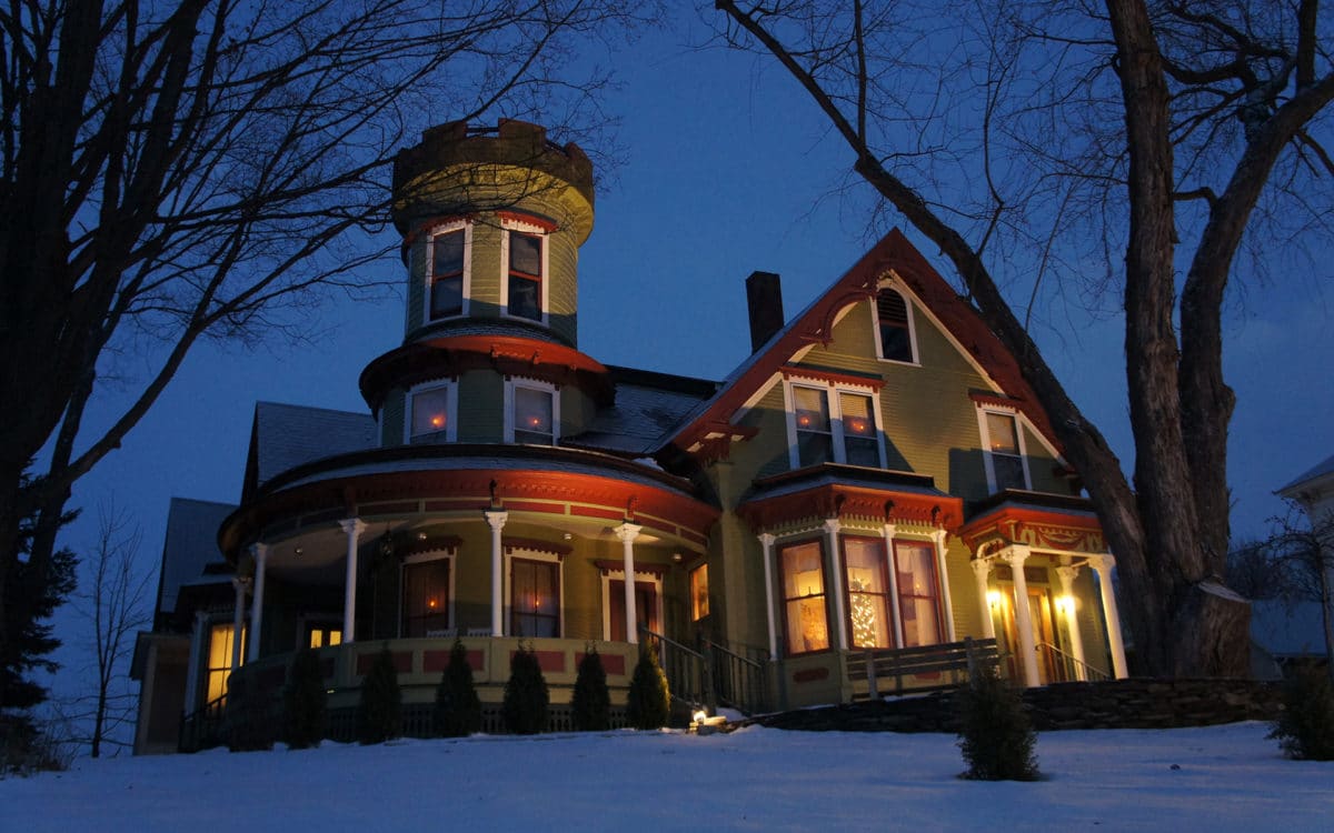 House Tour – Maplecroft Bed & Breakfast